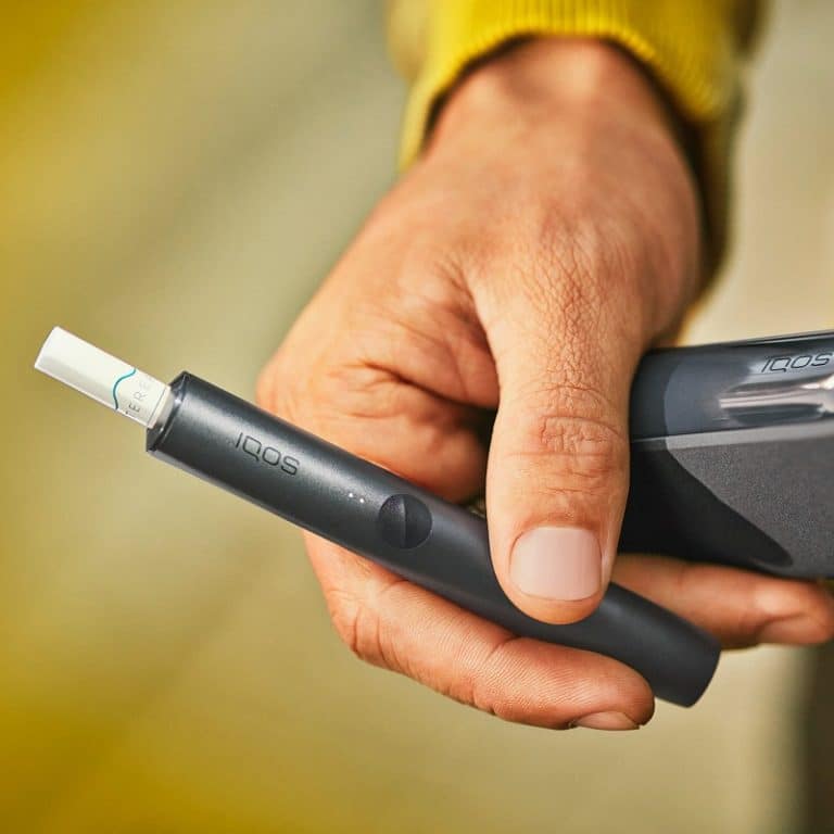 IQOS ILUMA PEBBLE GREY AND 40 TEREA STICKS - Heat Not Burn